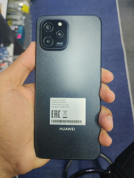 Huawei y60 karopka bor xolati yaxshi