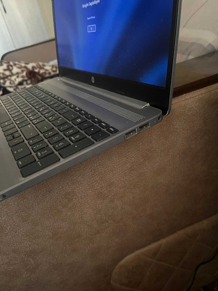 HP Laptop Core i5 gen11 в идеале