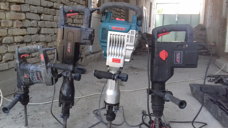 Almazni karonka adboyni malatok  santexnik electric