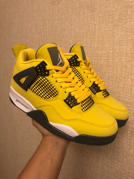 Air Jordan 4 Retro Lighting