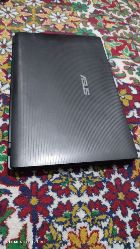 Asus notebook sotiladi