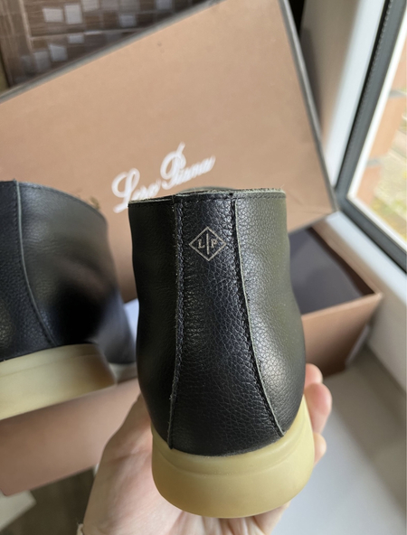 Loro Piana Натуральная кожа