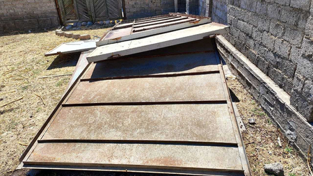 Продаётся металлический разборный гараж 3х6, толщ.листа 3 мм.