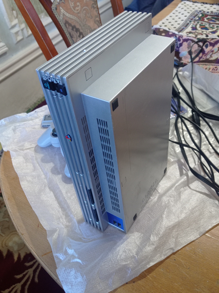 Play station 2 sotiladi yangi optom