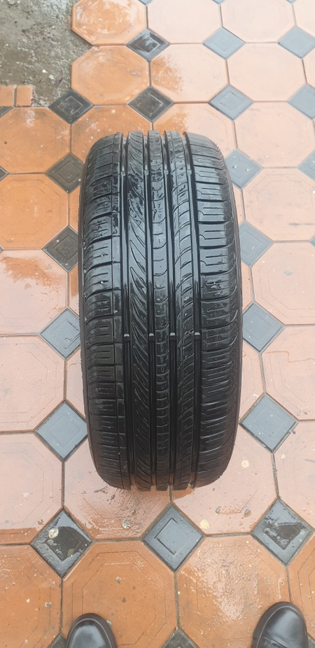 Продам шину NEXEN R16