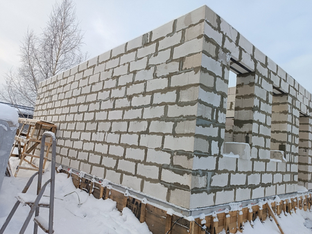 Beton suvoq gʻisht ishlarini qilamiz бетон сувок гишт ишларини киламиз