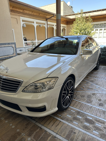 Mercedez Benz S-Class