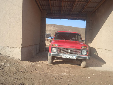 Niva2121 sotiladi