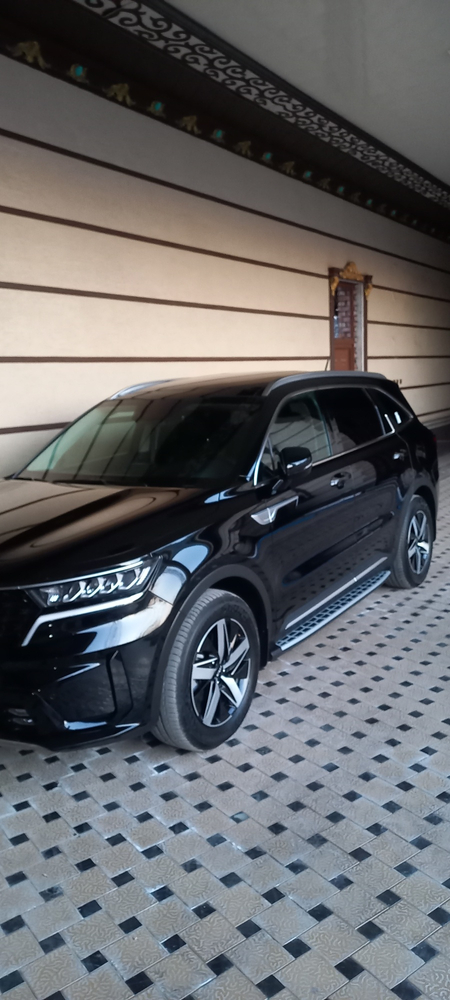 Kia sarento 5 kishilik lizinga olingan