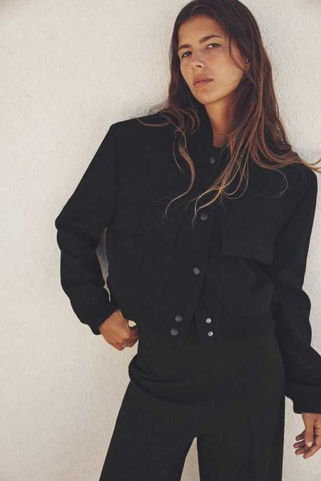 стильная куртка  Zara
