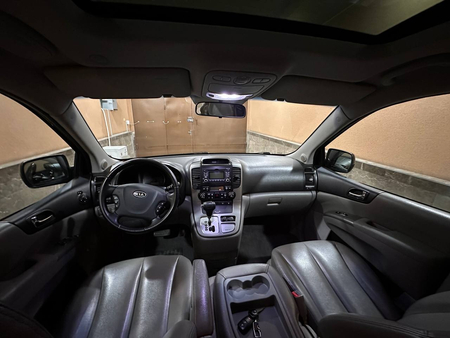 Kia carnival dizel 2.5 mator 233.000 km