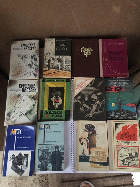 Книги в ассортименте художественная литература. Китоблар