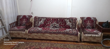 Продаю  диван с креслами.
