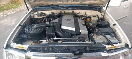 Toyota land cruiser 100