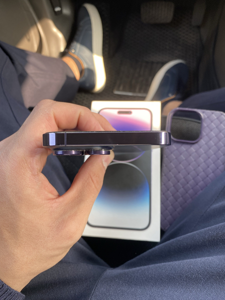 Iphone 14 pro max yengide ochilmagan