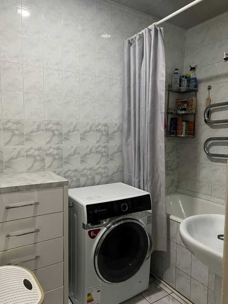 Продаётся квартиры 3/5/9 на Шайхантахурском районе ул Караташ (J1770)