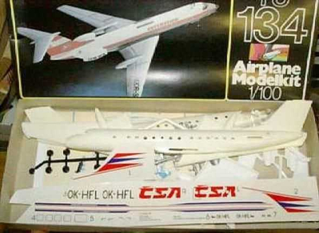 Сборная модель самолета Б-17 «Летающая крепость» (Академи 1:72)
