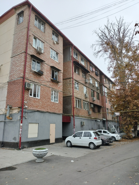 Продается 4х комнатная квартира актепа круг