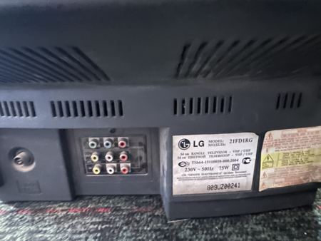 Televizor sony digital va lg flatron sotiladi kelishamza