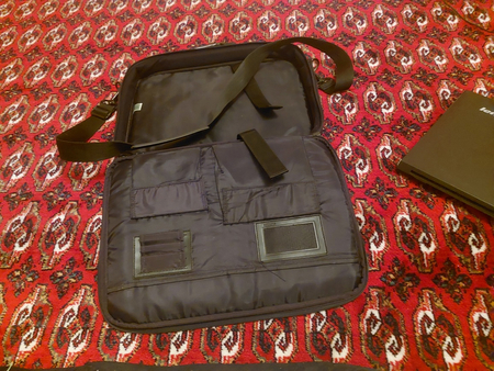 Noutbuk Lenovo yangi rassiyadan ogan man