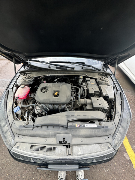 Kia k5 sotiladi