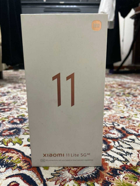 Xiomi 11 lite 5 g 8 ga 128