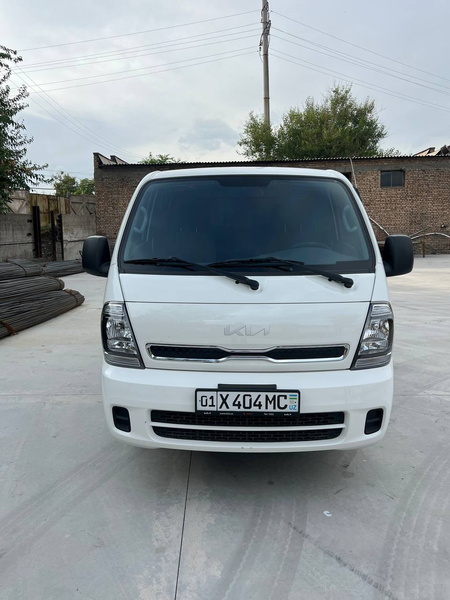 Kia bongo 2700 k