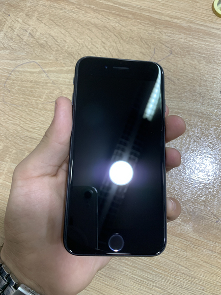 iphone se 64 gb qora