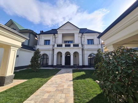 Продажа шикарного класса Евро дом в шикарном стиле (6 соток)