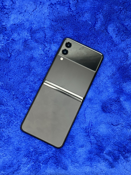 Samsung galaxy Z flip3 5G 8/256gb