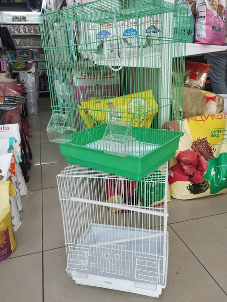 Продаю клетку белого зелёного цвета