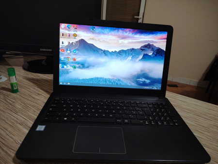 Asus core 3 leptop noutbuk