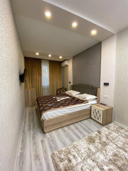 Продаётся Срочно Ойбек Метро Ор-р Ати Бати 3/комнатная Евро квартира