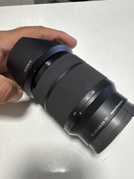 SONY FE 28-70 в новом состоянии , гарантия есть