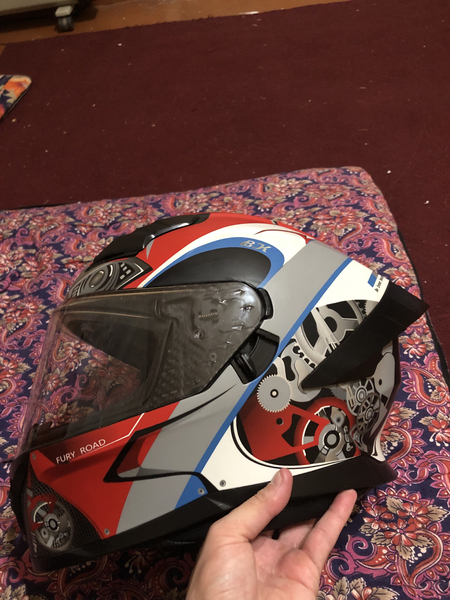 Shlem moto va skuter uchun kaska