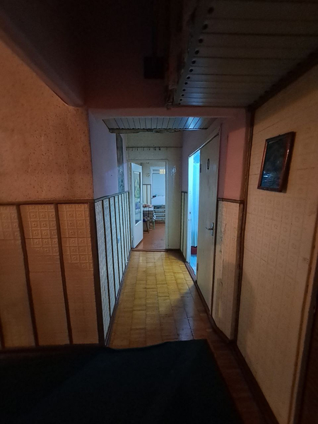 Axmad yugnakiyda 3 xonalik uy sotiladi