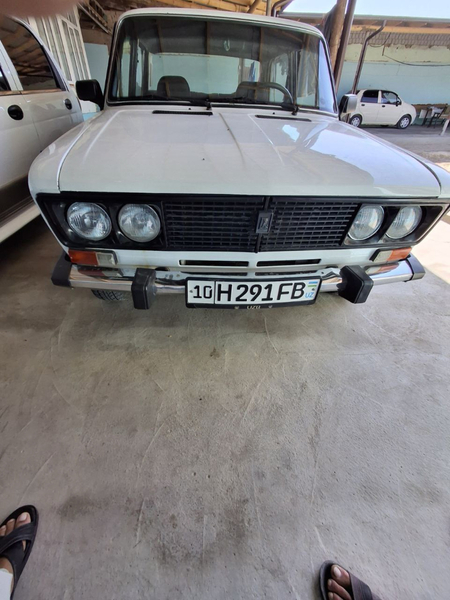 Vaz 2106 srochna sotiladi. Metan gazi bor. Holati yaxshi. Audio system