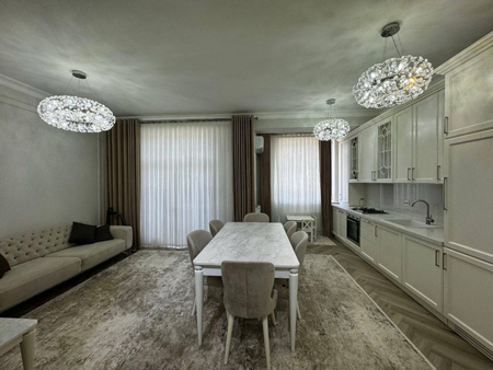 Срочно продается 4х комнатная квартира,ЖК Гринвич,электроаппарат,100м2