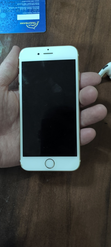 iPhone 6s 32 gb holati zor ishlab turgan telefon