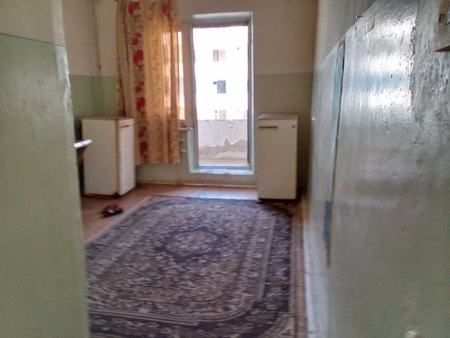 1 xonali Kvartira 3-etaj ijaraga beriladi Sharoiti bilan 6-mk Or.Omad