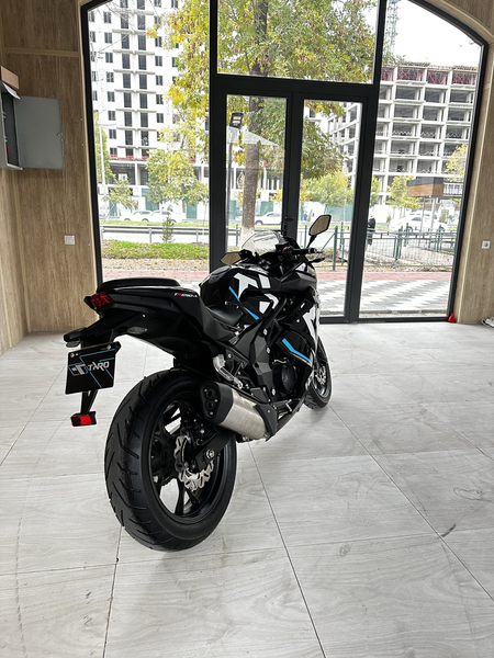 Taro sportbike armada