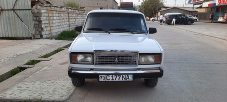 Lada 2104 sotiladi