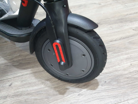 Электронный самокат     
 E-scooter  365-pro 7.8 elektroniу samakat