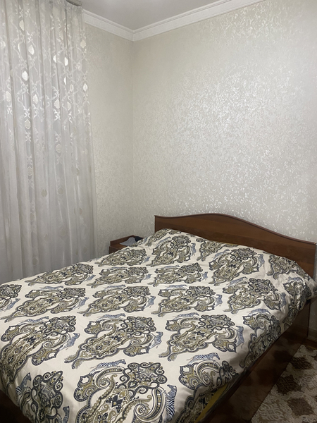 Sebzor Taxtapul kvartira sotiladi