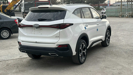 JAC JS8 Crossover Captivani O'rniga