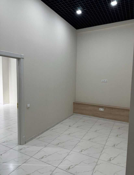 Срочно сдается офисное помещение 152 м² на Юнусабадском районе (J2693)