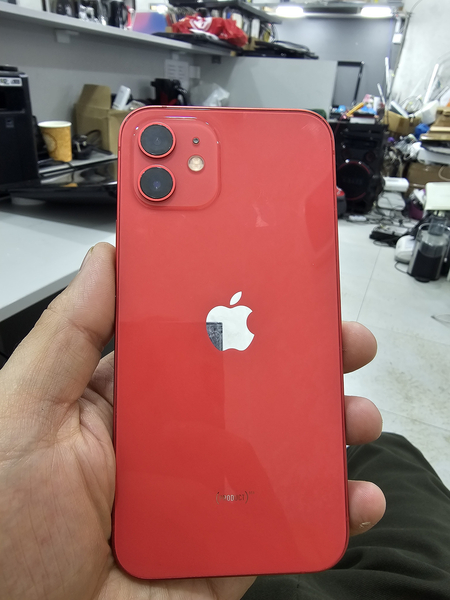 Продам iPhone 12 icloud red