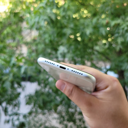 Iphone Xr sotiladi