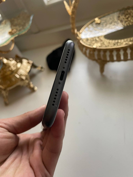 Продам или обменяю Iphone 11