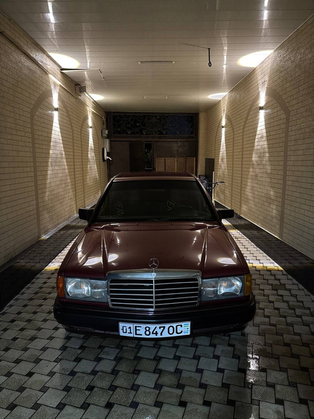 Мерс 190 зур срочно